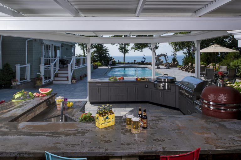 Pool and Outdoor Kitchen Designs