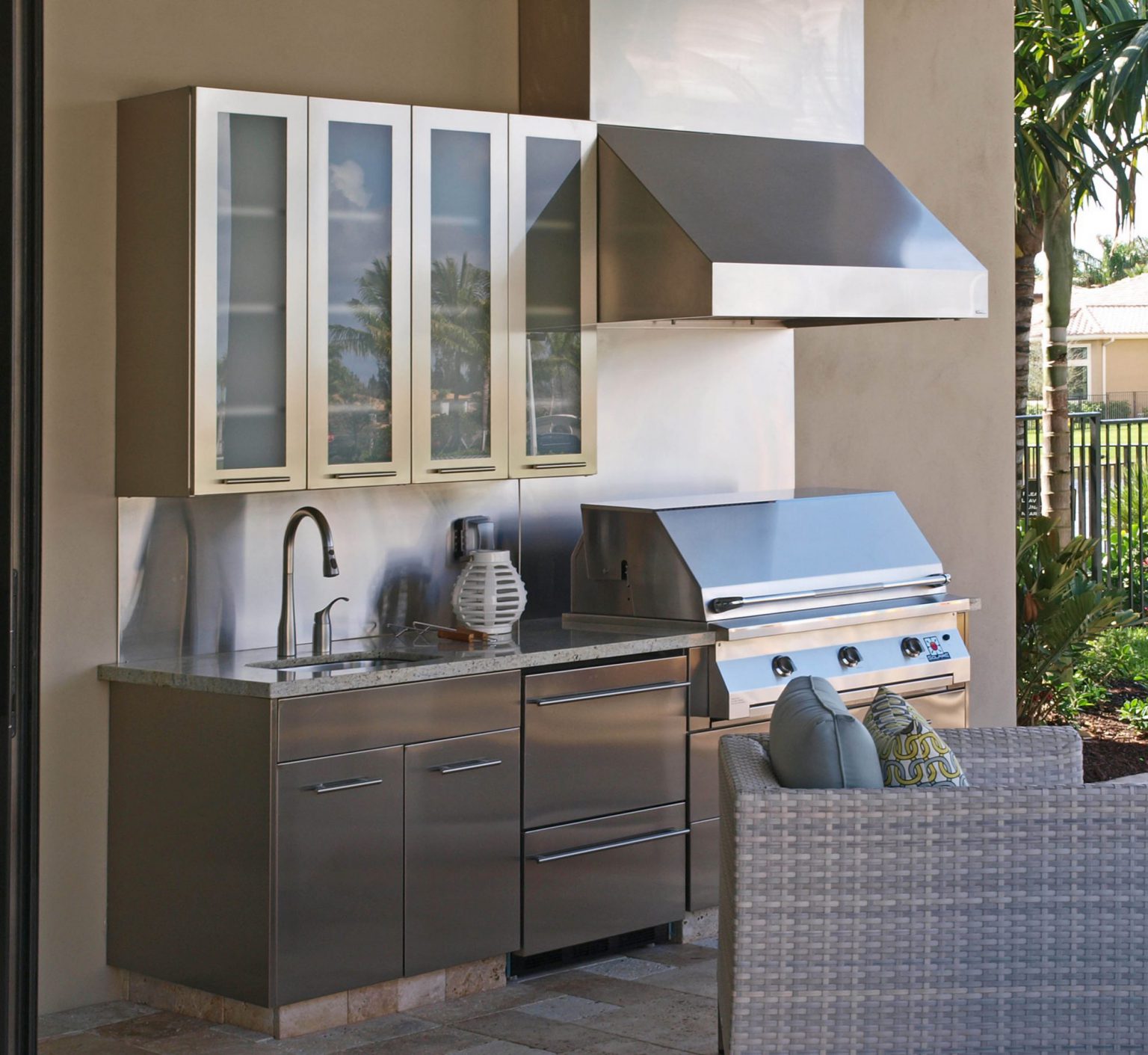 Outdoor Kitchen Cabinets | Brown Jordan Outdoor Kitchens